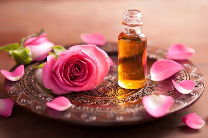 Rose Oil: Effect and Application | Women's Alphabet