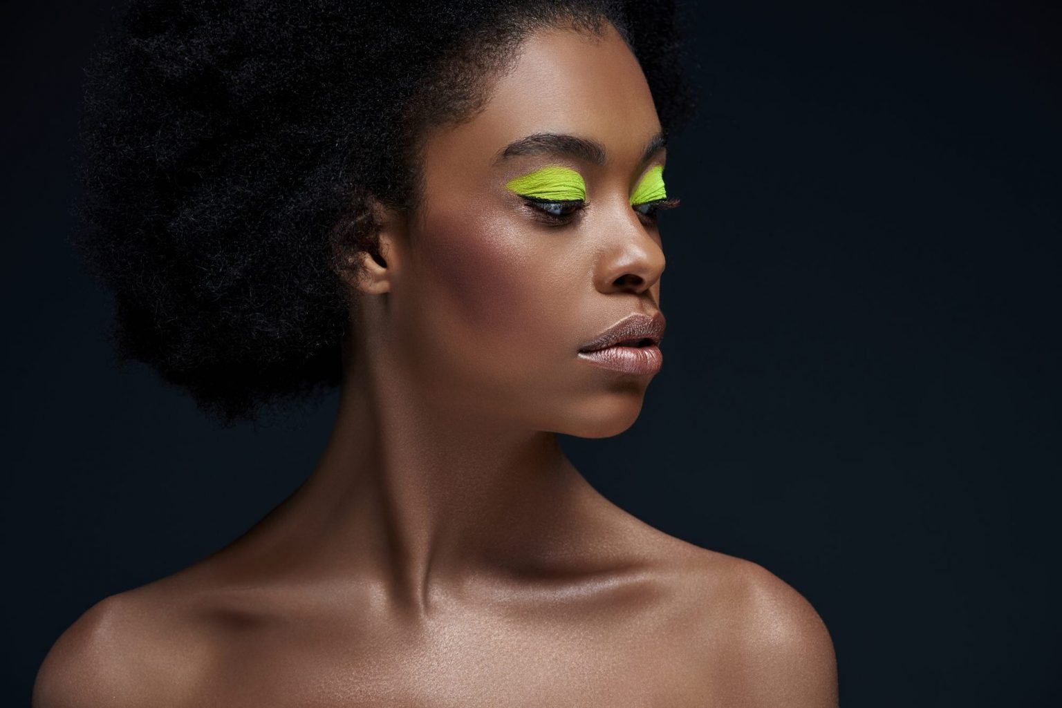 Makeup Trends 2021: Colorful Eyeshadow Looks | Women's Alphabet