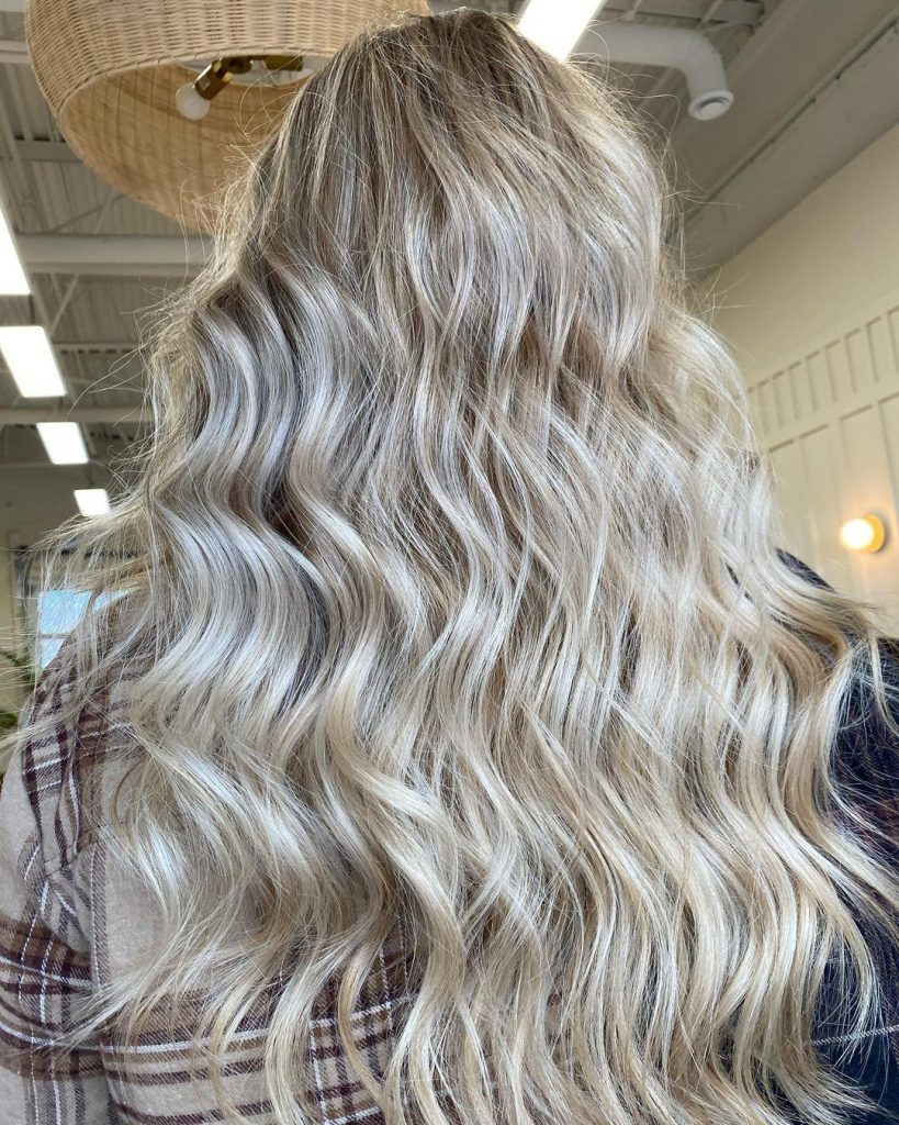 DIY: Highlight Your Hair Like a Professional Stylist at Home | Women's ...